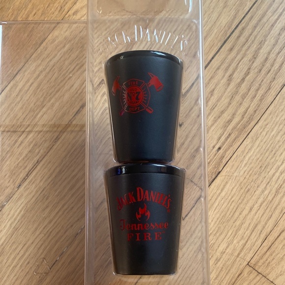 Jack Daniels | Dining | Jack Daniels Tennessee Fire Shot Glass Set ...